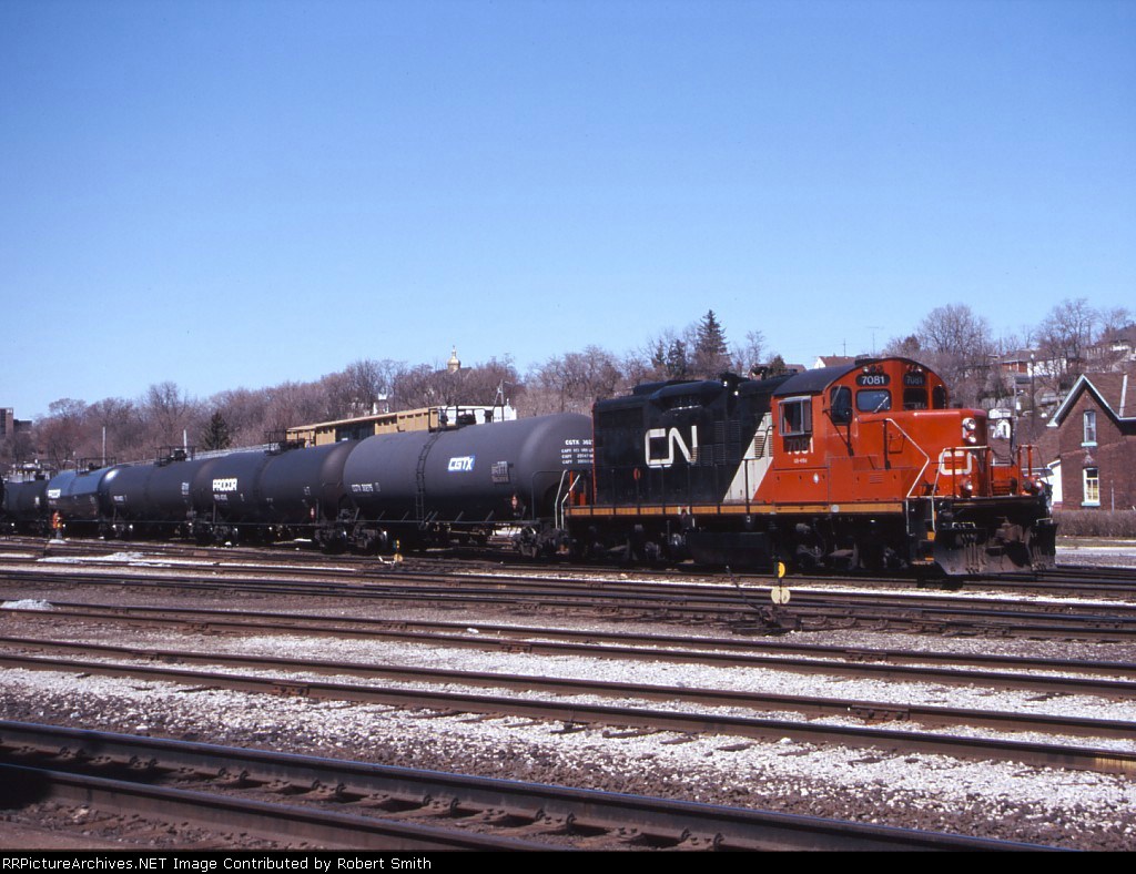CN 7081